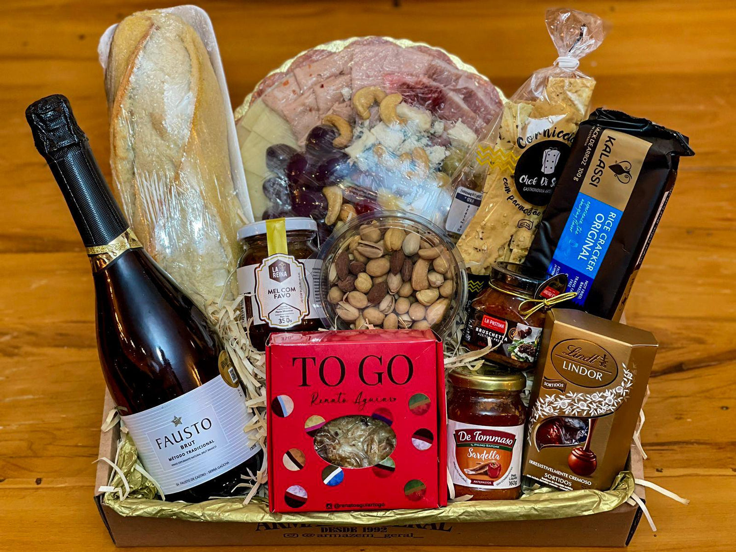 Cestas de presentes gourmet em alta | Cestas Company